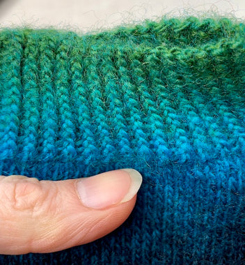Knit Basics: Twisted Ribbing – Stolen Stitches