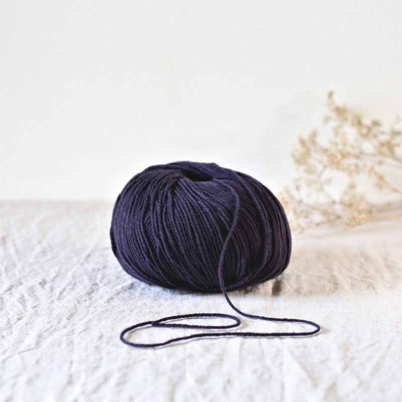 Gilliatt | Worsted Weight Merino Hand-Knitting Yarn - Stolen Stitches